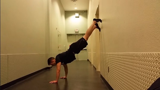 Handstand Walk - Handstandpushup.com